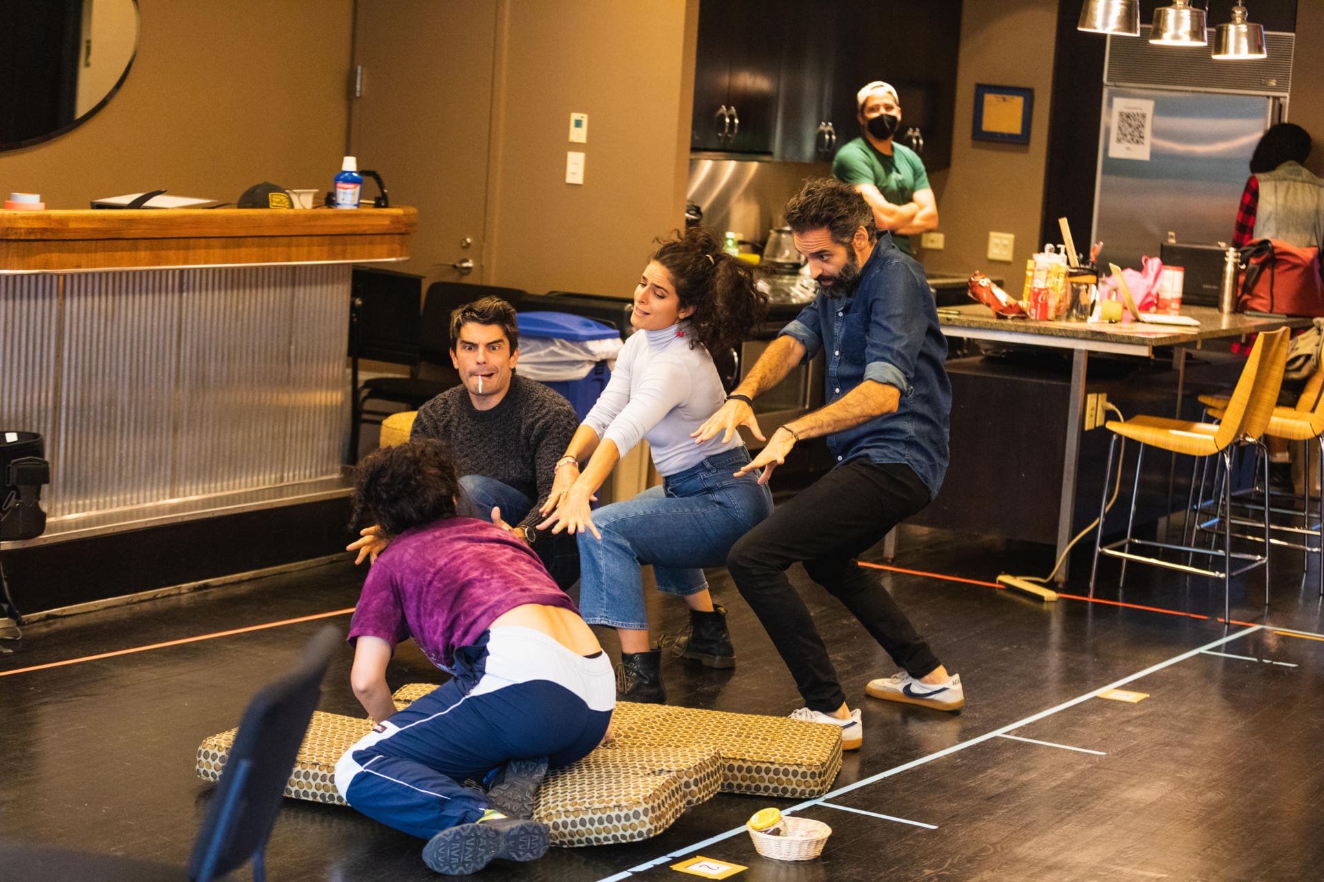 Hound Dog - Ars Nova